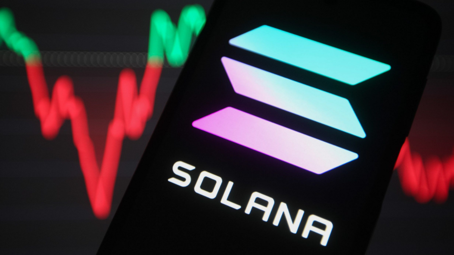 Solana Target $169, Pi Coin Stagnan di Tengah Persaingan Altcoin